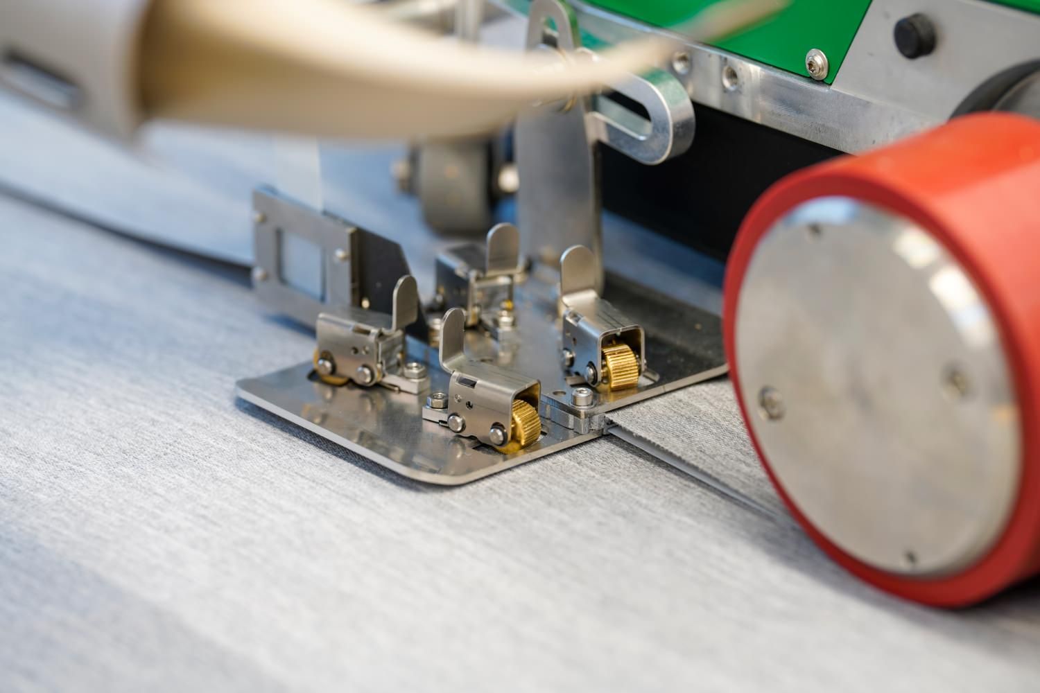 Welwyn Tool Group Leister UNIPLAN 300 Thermal Bonding Kits for Hem ...