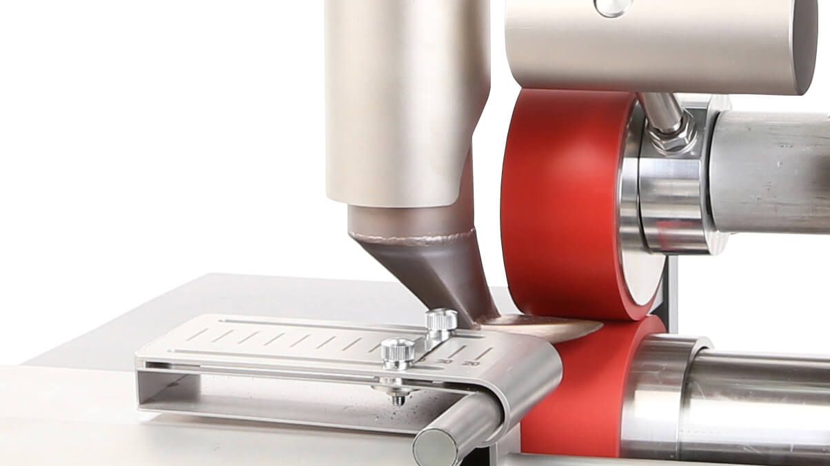 Welwyn Tool Group Leister HEMTEK ST Hot-air Welding Machine 30mm Hem ...