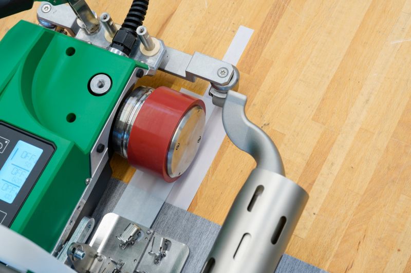 Welwyn Tool Group Leister UNIPLAN 300 Thermal Bonding Kits for Overlap ...